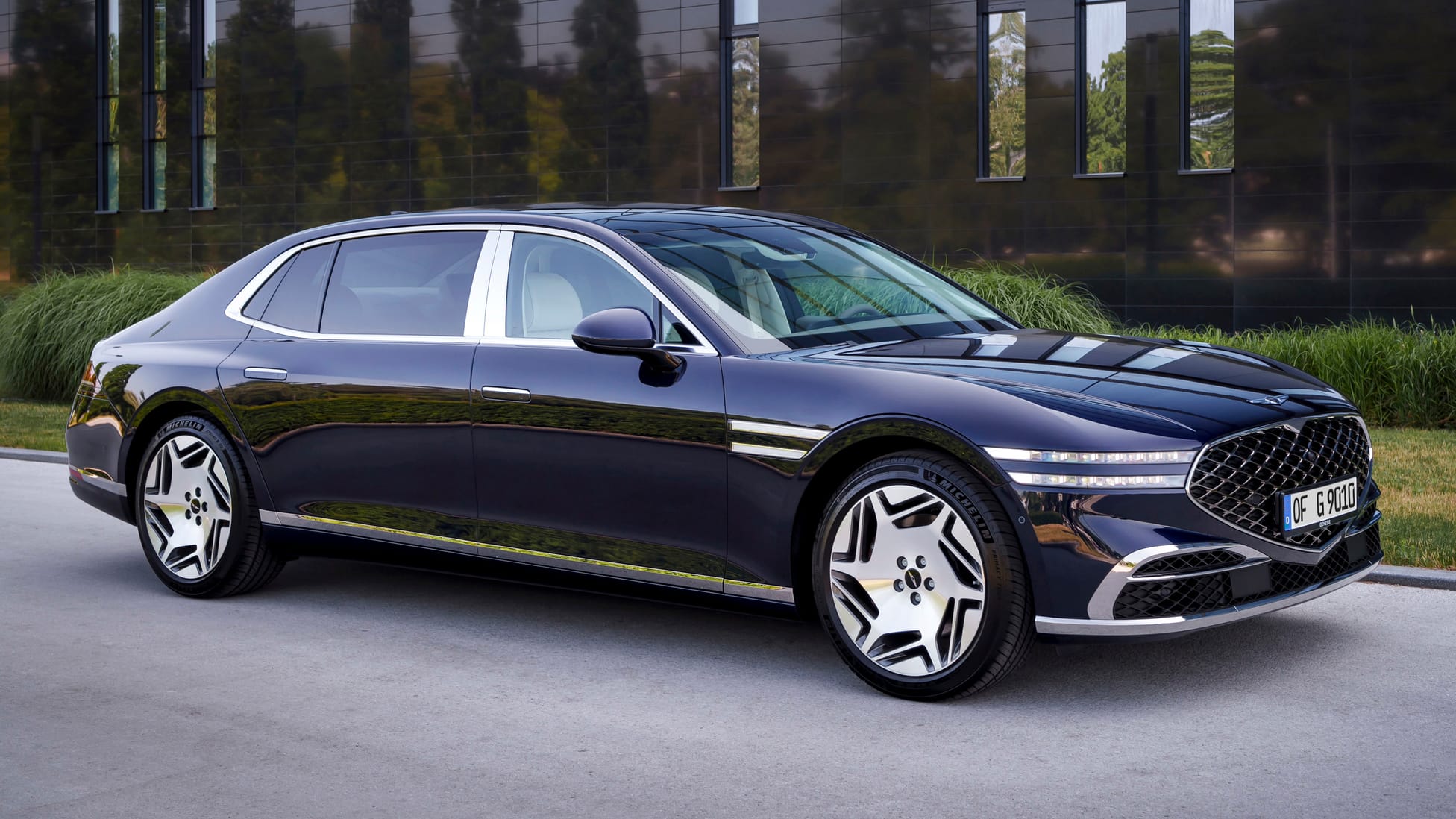 The Genesis G90 limo is coming to Europe, but not the UK | Top Gear