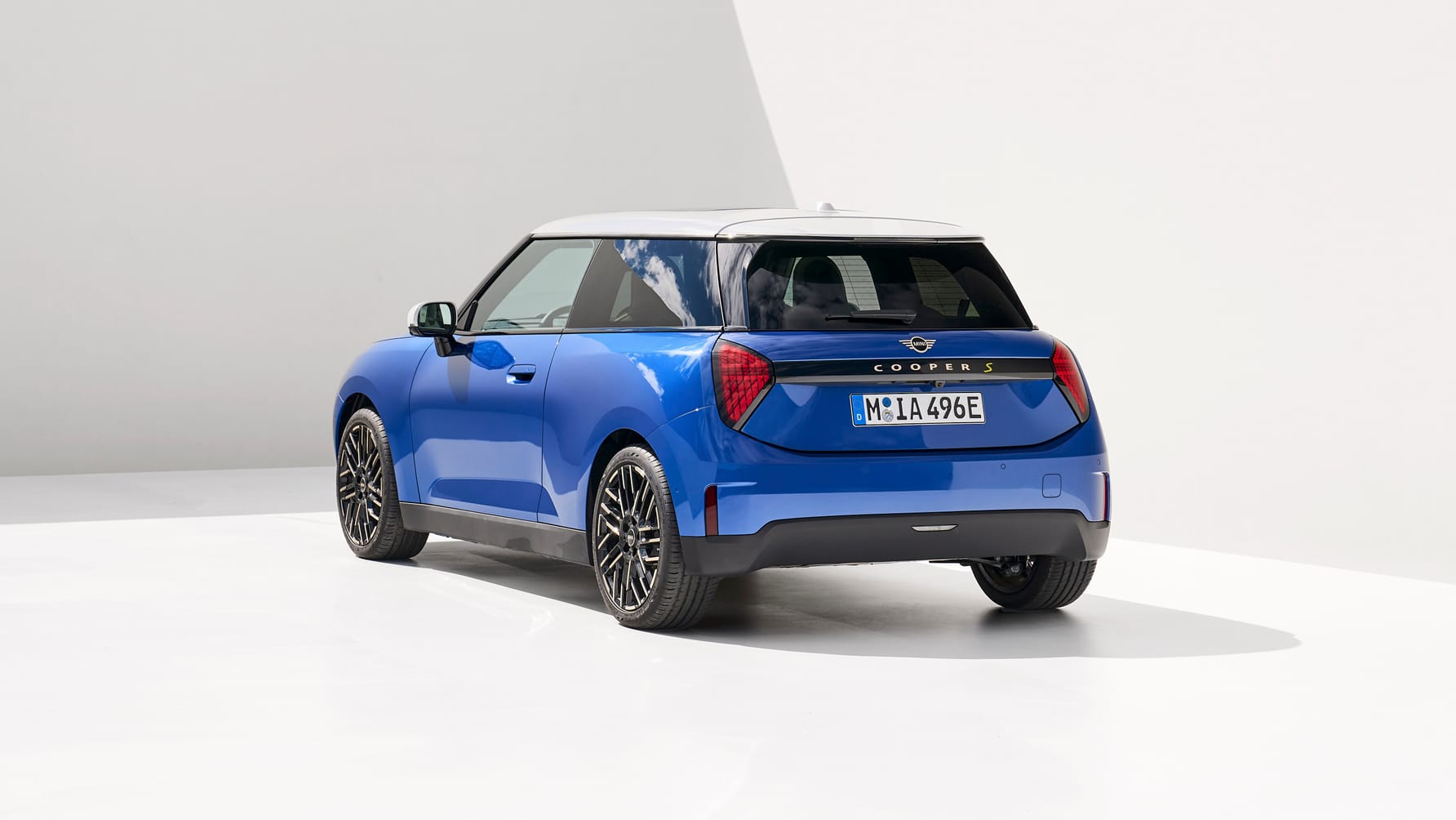 This is the £30k next-gen Mini Cooper Electric | Top Gear