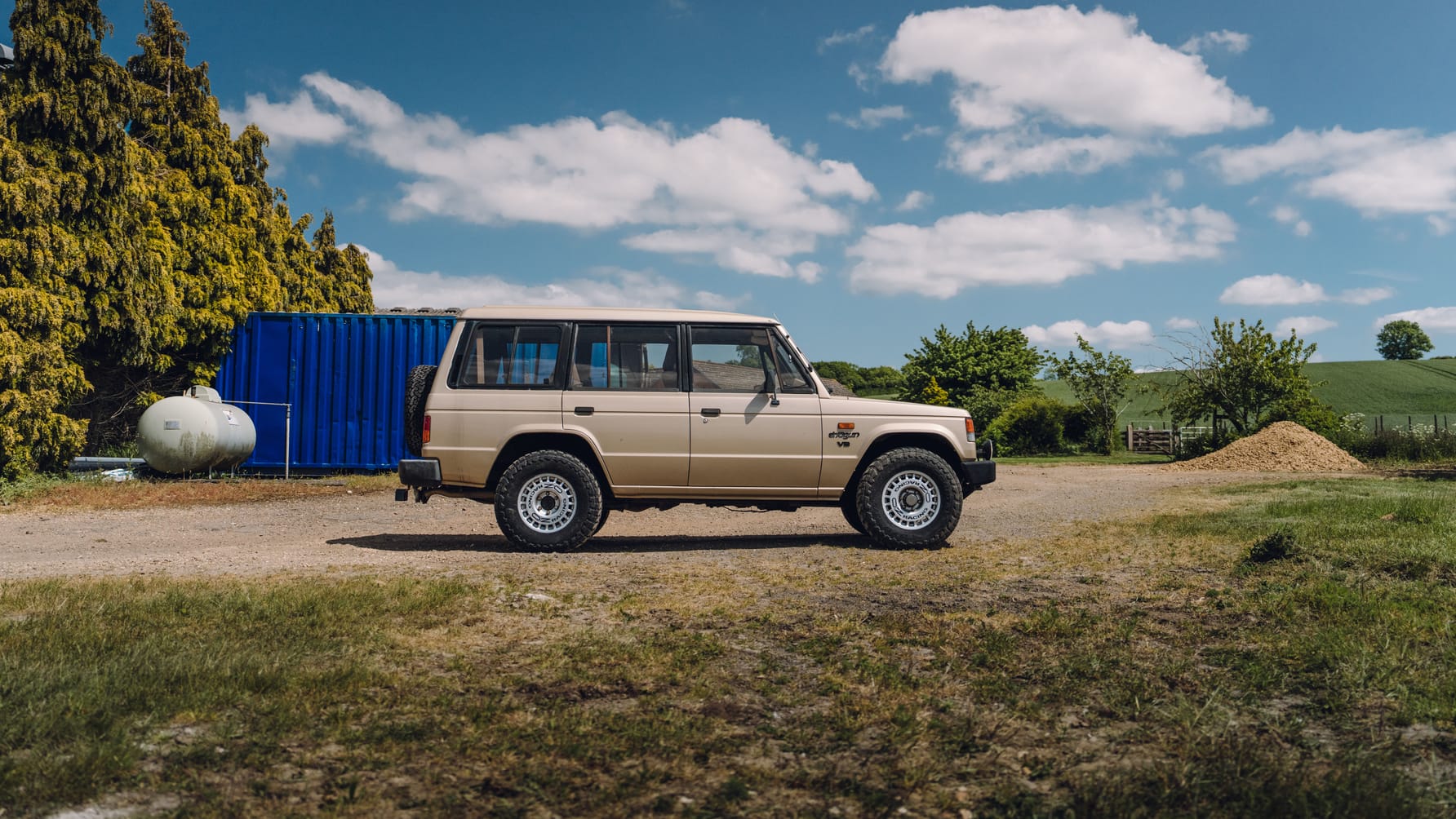 Ricci's Garage: creating a Dakar-spec Shogun with some OZ Racing wheels ...