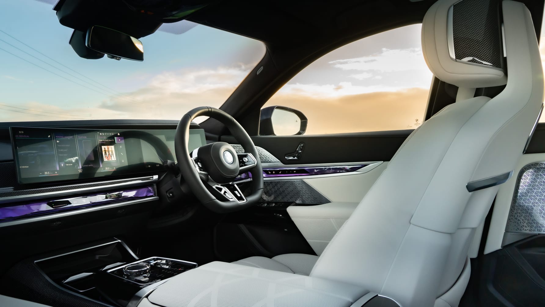 BMW 7 Series Interior Layout & Technology | Top Gear