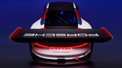 The $1m+ Porsche 911 GT3 R rennsport is the ultimate ‘track tool’ | Top Gear