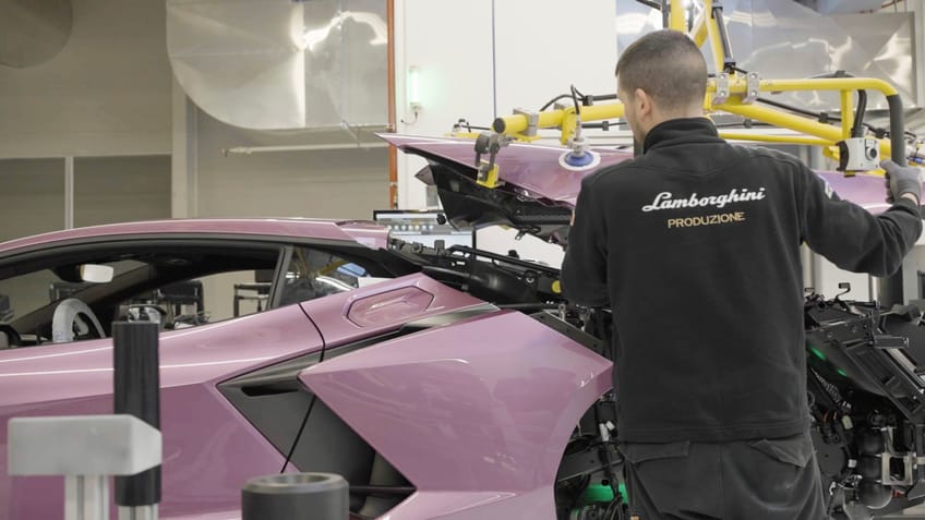 How to make a Lamborghini Revuelto: inside the factory building 1 ...