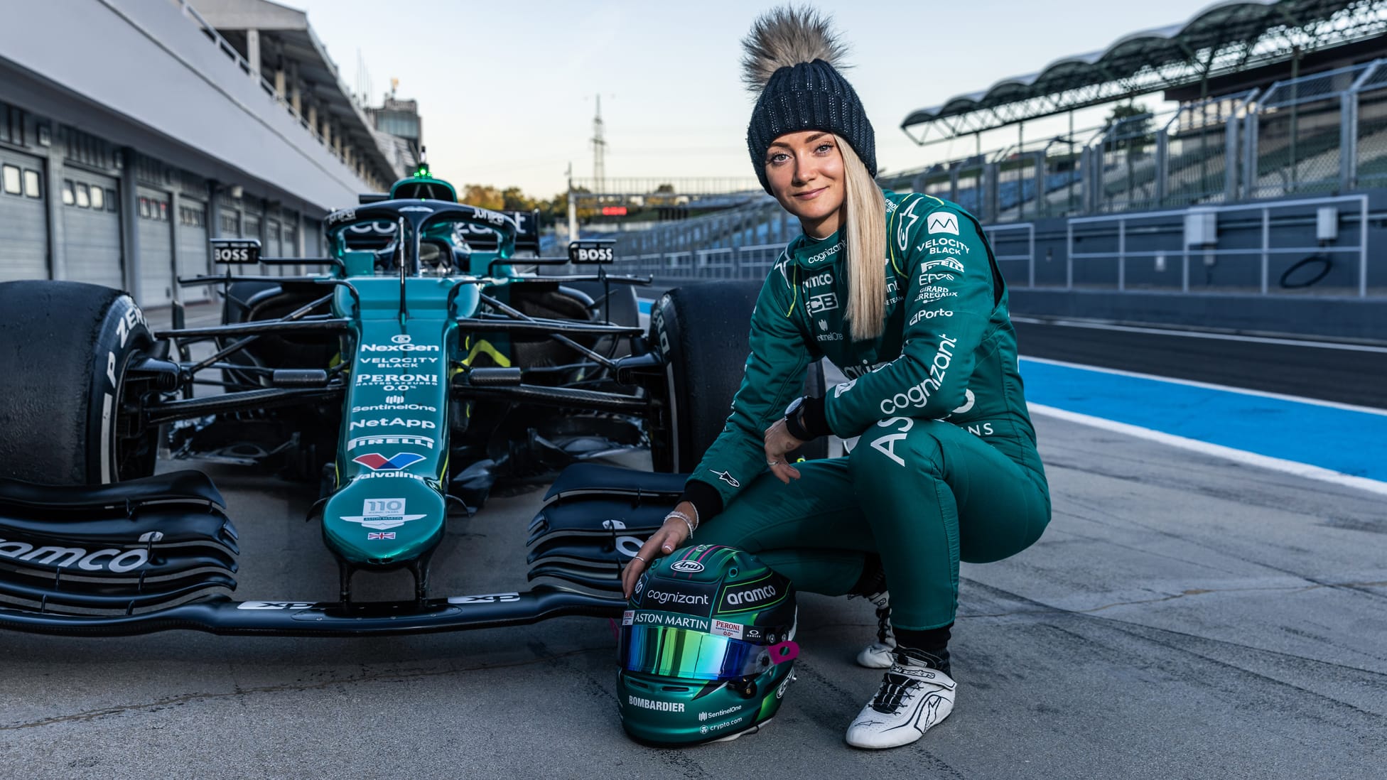 Jessica Hawkins becomes first woman in five years to drive a modern F1 ...