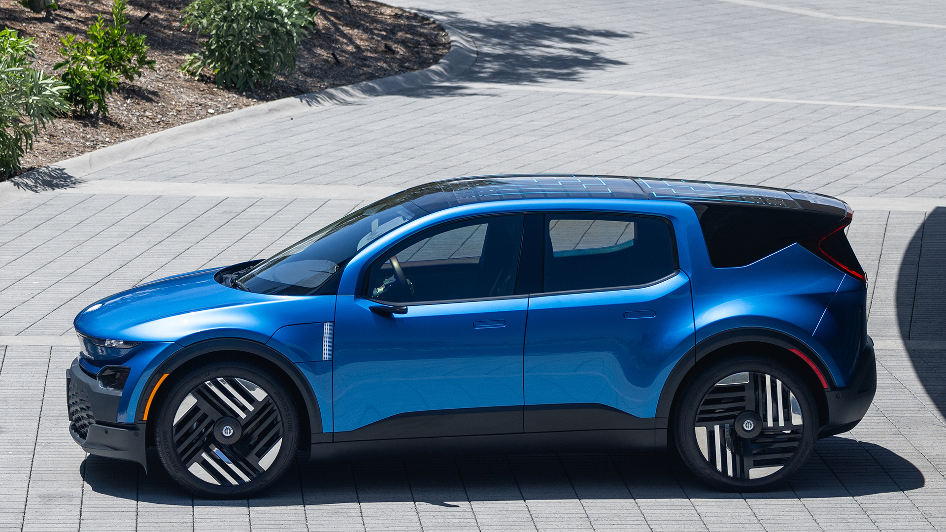Fisker PEAR gets a disappearing 'Houdini' boot and a high-performance ...