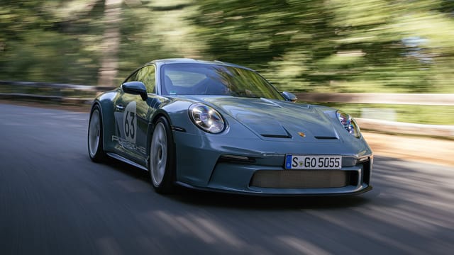 Porsche 911 S/T Review 2024 | Top Gear