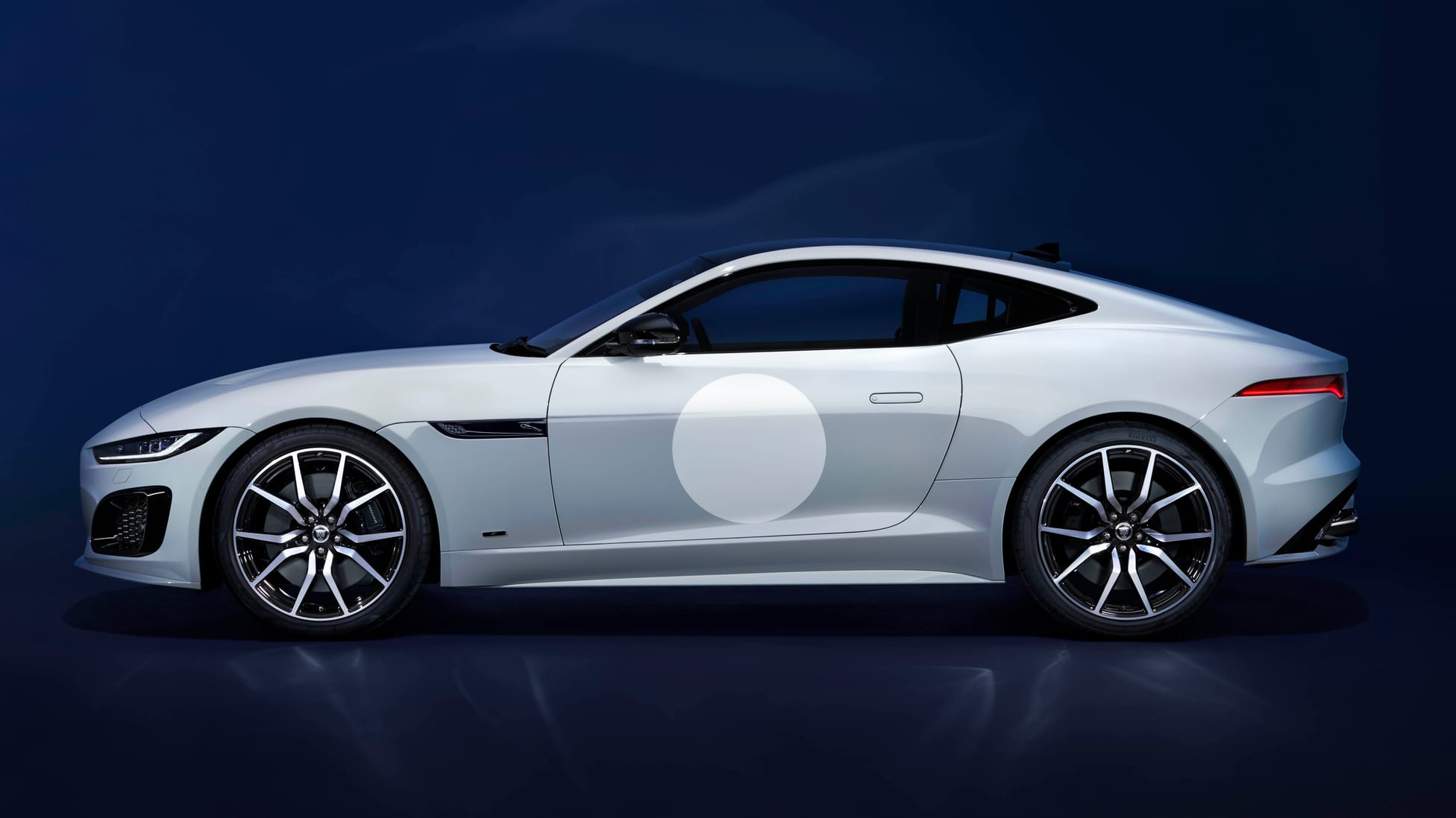 New Jaguar F-Type limited edition celebrates E-Type before it dies in ...