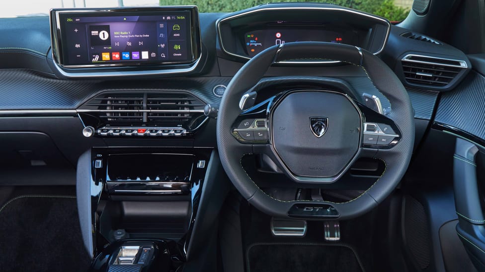 Peugeot 2008 Interior Layout & Technology | Top Gear