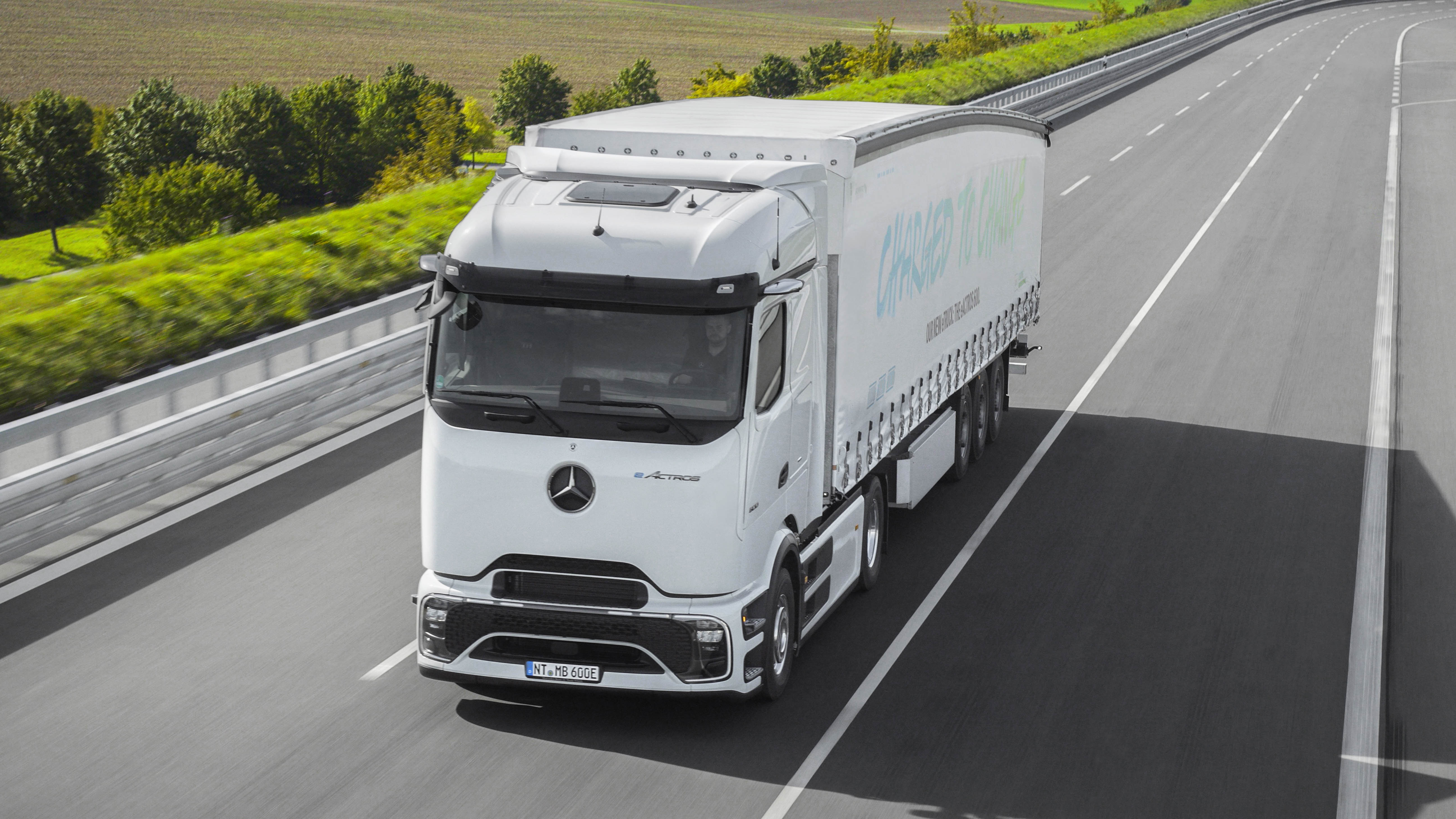 Move over Tesla Semi, this is Merc’s all-electric long-haul lorry | Top ...