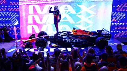 Max Verstappen is F1 world champion for a third time! | Top Gear