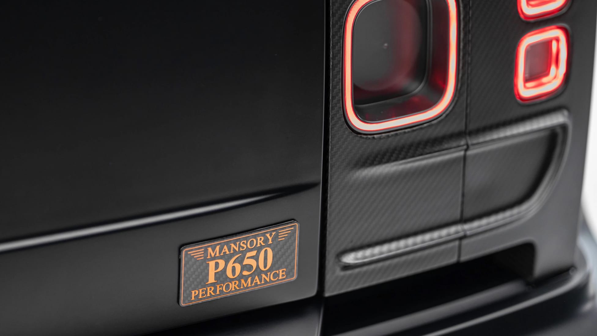 Mansory’s Defender Black Edition is perfect for shy and retiring ...