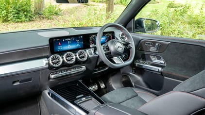 Mercedes-Benz GLB Interior Layout & Technology | Top Gear