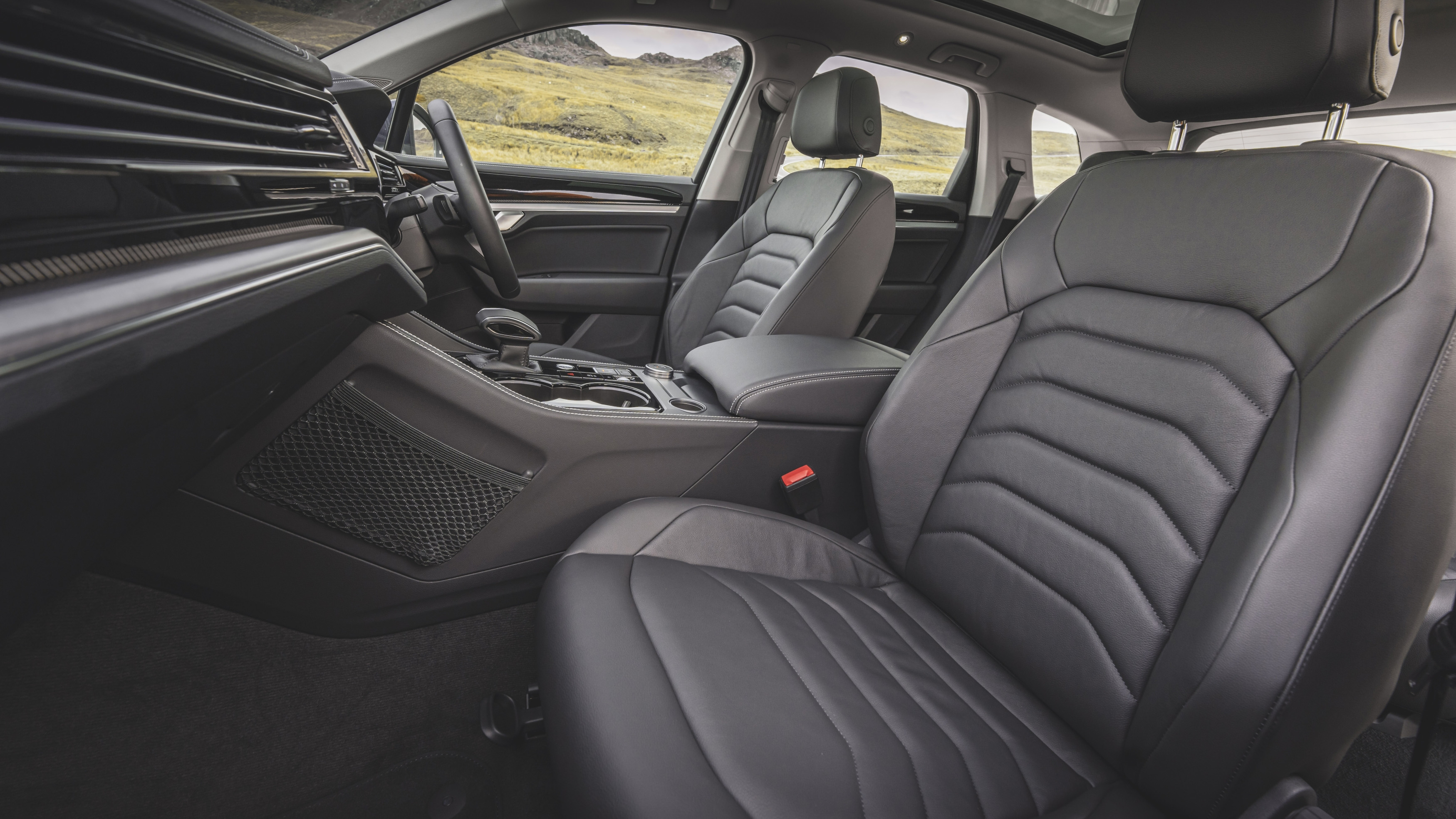 Touareg Interior Usa Volkswagen Atlas Cross Sport 2024 Interior Cracks