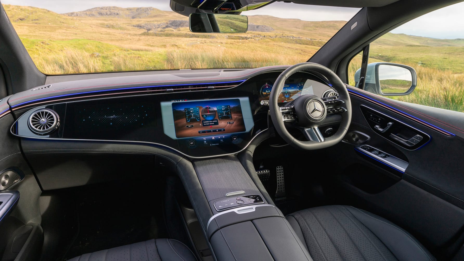 Mercedes-Benz EQE SUV Interior Layout & Technology | Top Gear