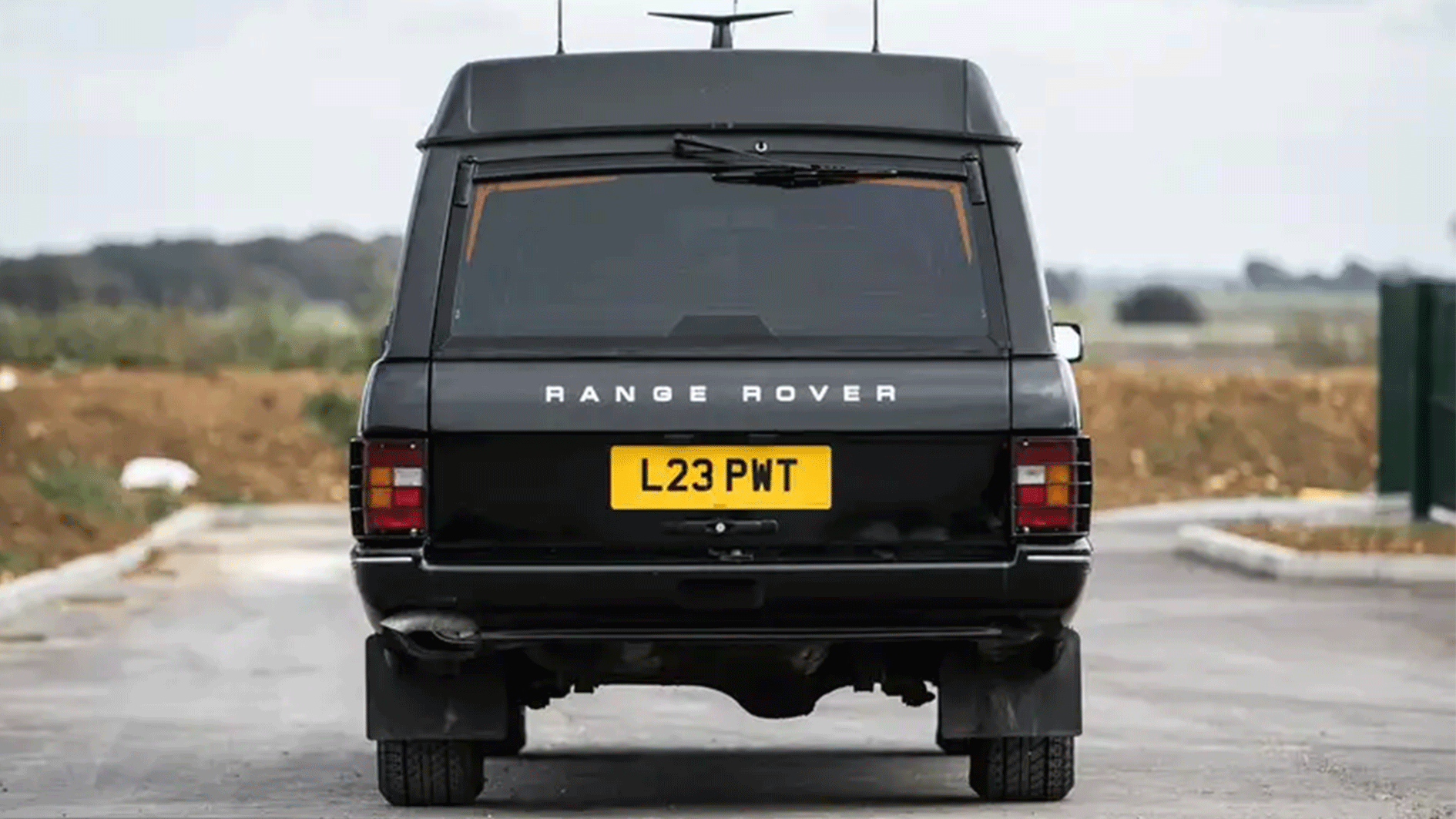 A Sultan of Brunei-commissioned Range Rover Limo has come up for sale ...