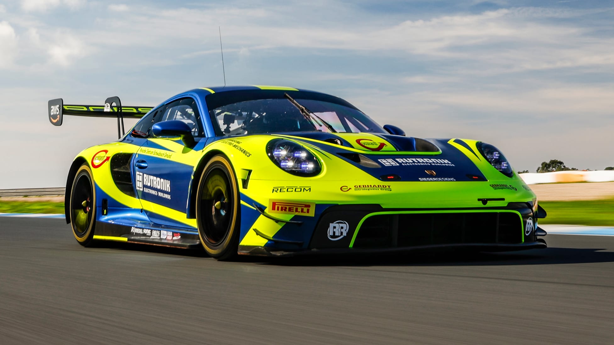 Porsche 911 GT3 R review: what makes it more than twice the price of a ...