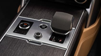 Land Rover Range Rover Interior Layout & Technology | Top Gear