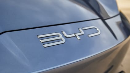 BYD Seal Interior Layout & Technology | Top Gear