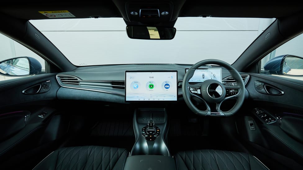 BYD Seal Interior Layout & Technology | Top Gear