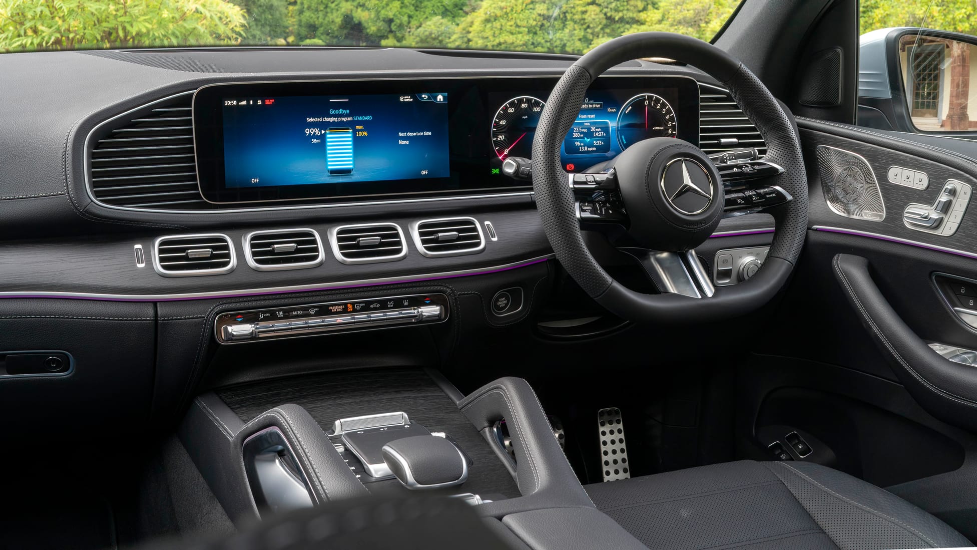 Mercedes-Benz GLE Interior Layout & Technology | Top Gear
