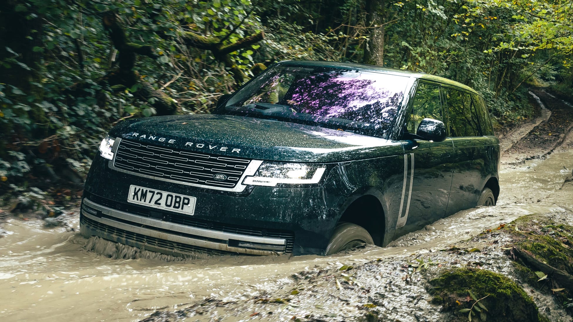 Land Rover Range Rover Interior Layout & Technology | Top Gear