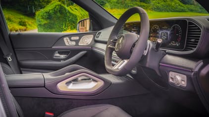 Mercedes-Benz GLE Interior Layout & Technology | Top Gear