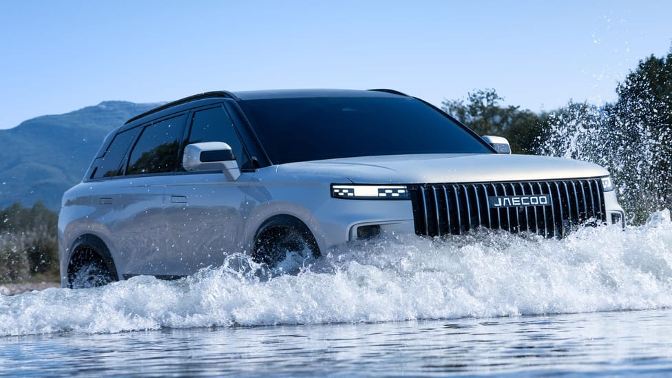 The Jaecoo J7 is a tech-filled Chinese SUV that’s primed for the UK ...