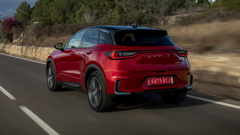 Lexus LBX Driving, Engines & Performance | Top Gear