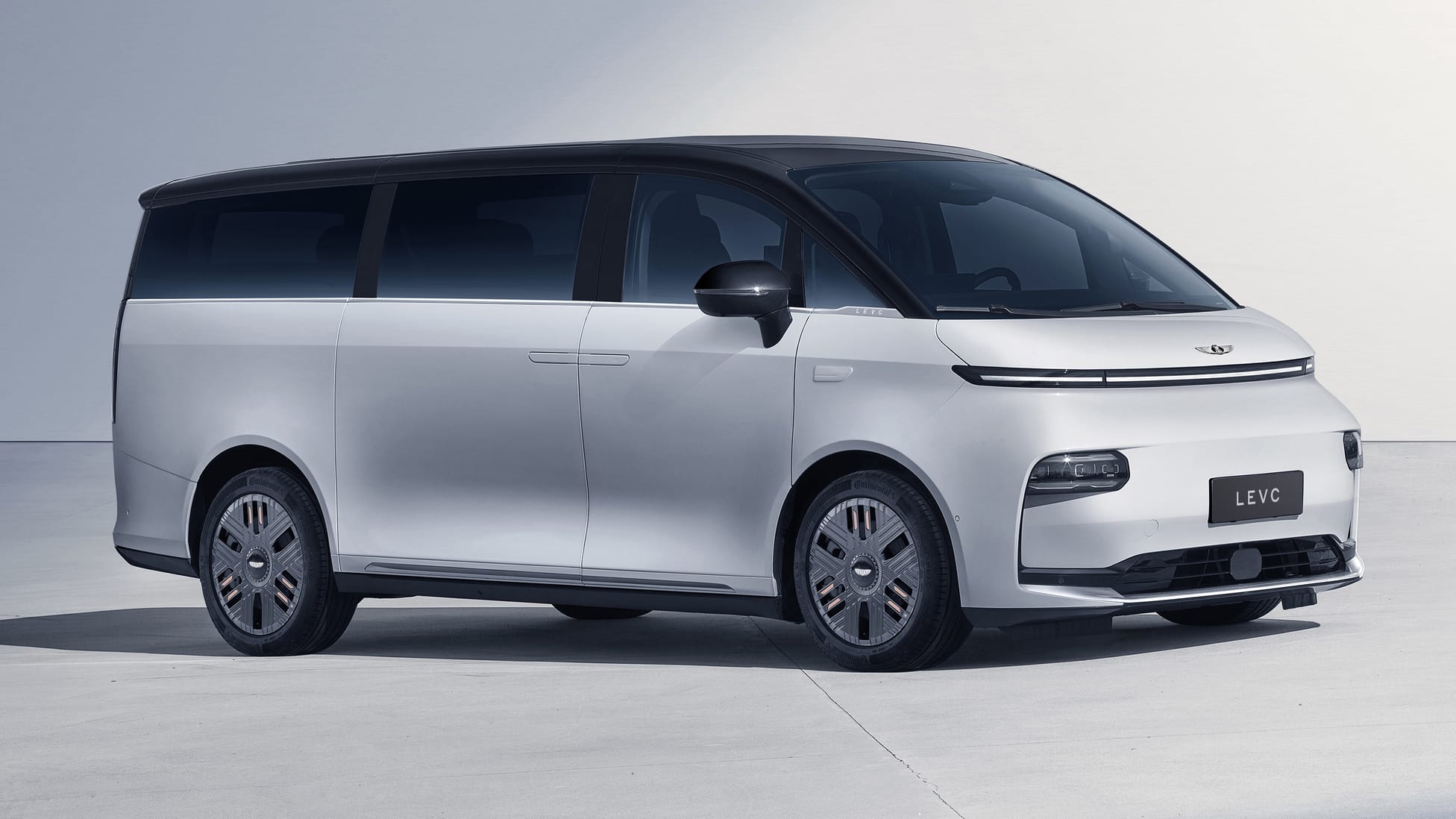 Behold: the LEVC L380, a brand new electric MPV built by a taxi company ...