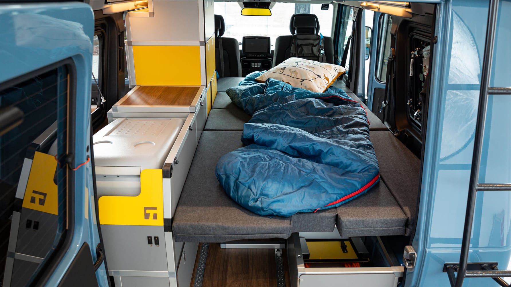 Calling all G-Wagen owners: this is a sub-£10k kitchen conversion for ...