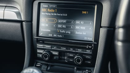 Porsche Cayman 981 Interior Layout & Technology | Top Gear