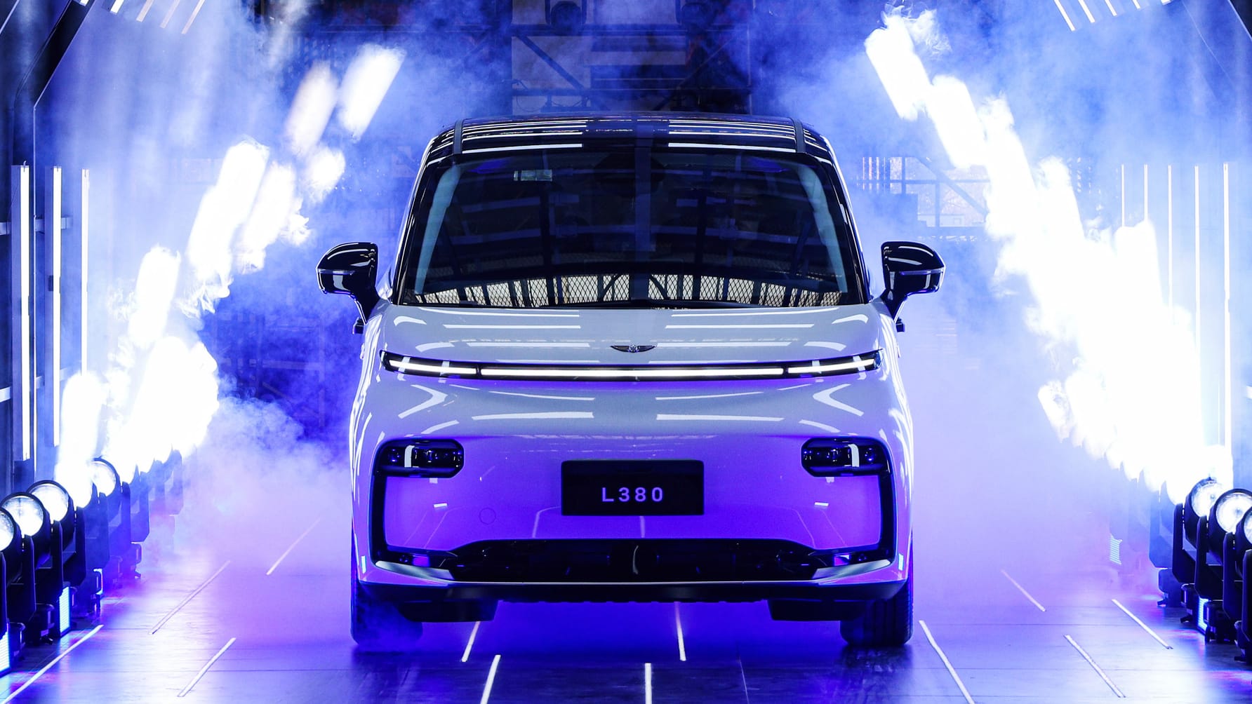 The eight-seater LEVC luxury MPV is coming to the UK | Top Gear