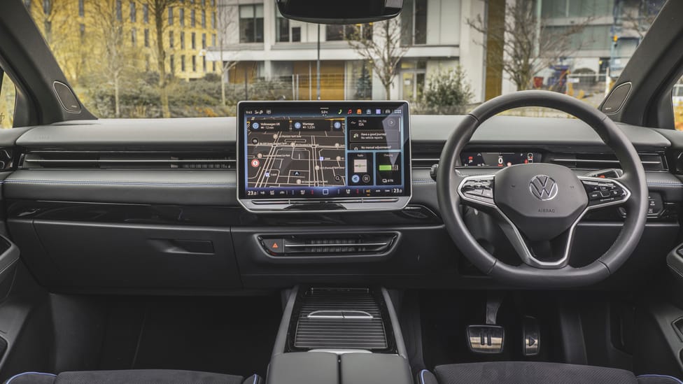 Volkswagen ID.7 Interior Layout & Technology | Top Gear