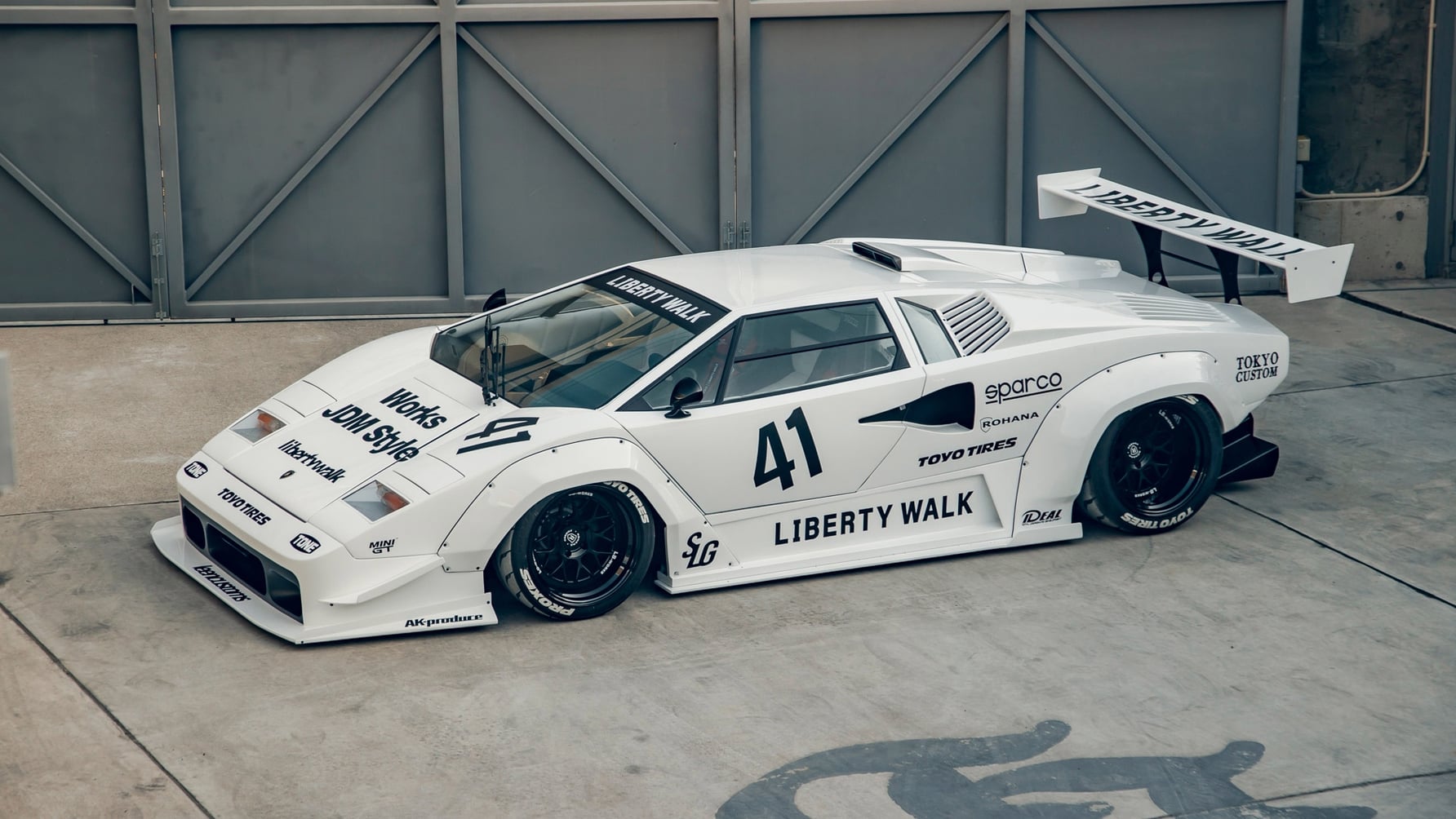 Stop what you’re doing and fix your gaze on this Liberty Walk Countach ...