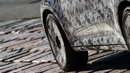Fantastico! The most powerful factory Abarth ever is on its way with ...