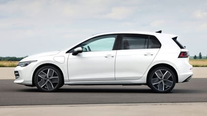 The facelifted Mk8.5 Volkswagen Golf is here! And it has a new ...