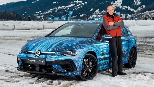 Here's your first look at the 2024 Volkswagen Golf R | Top Gear