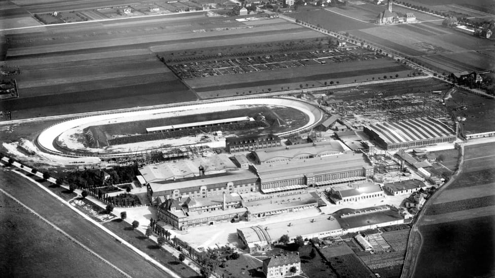 BMW’s flagship factory will only make electric cars from 2027 | Top Gear