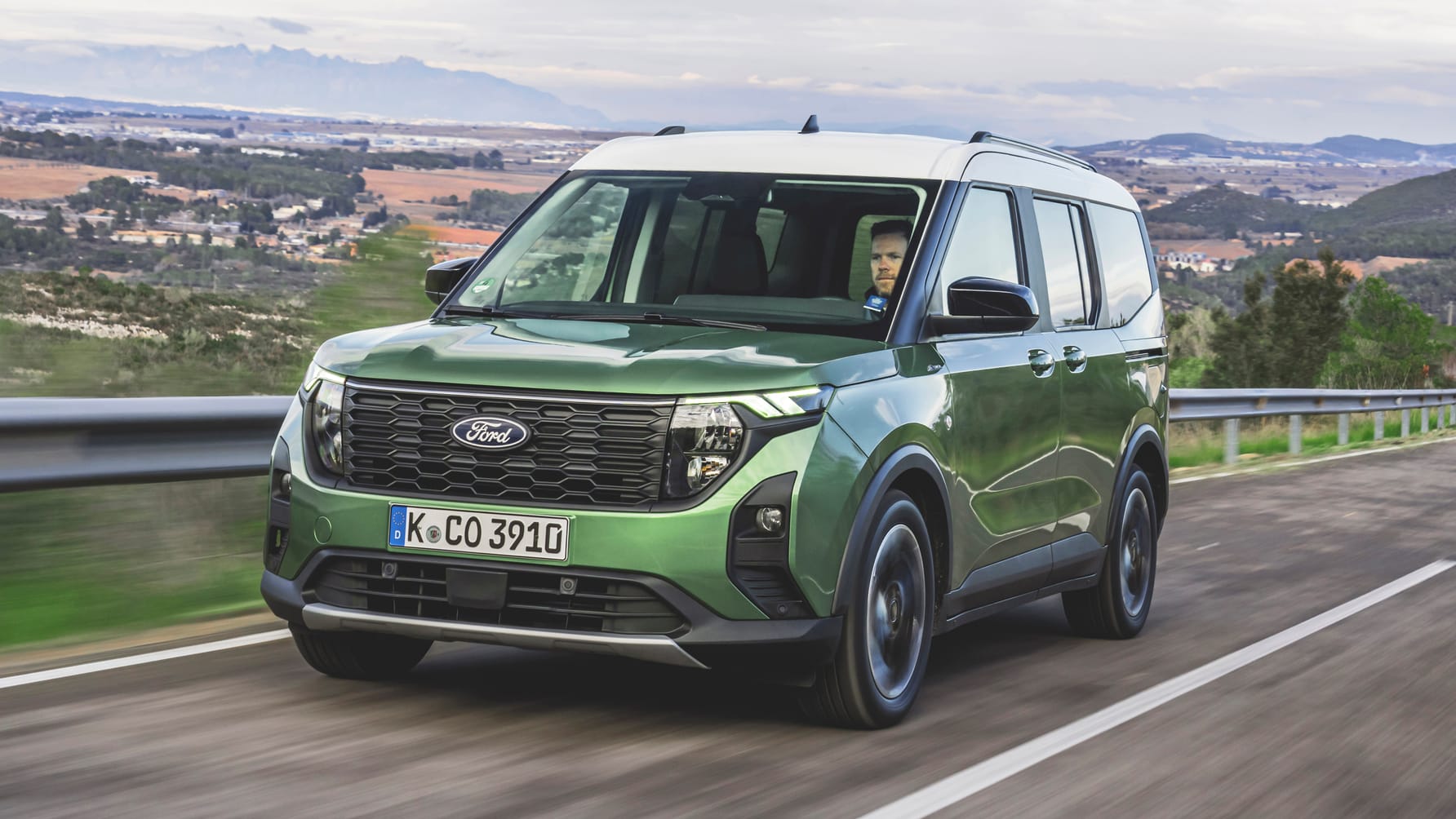 Ford Tourneo Courier Driving, Engines & Performance | Top Gear