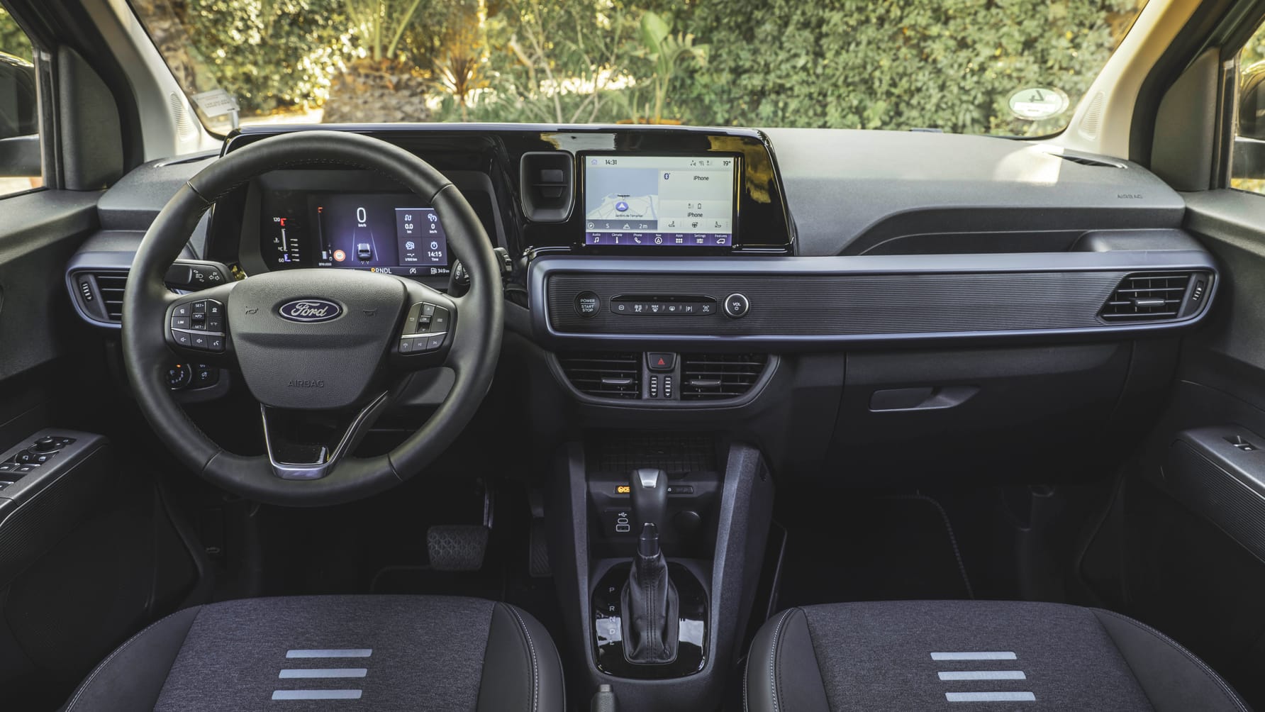 Ford Tourneo Courier Interior Layout & Technology | Top Gear