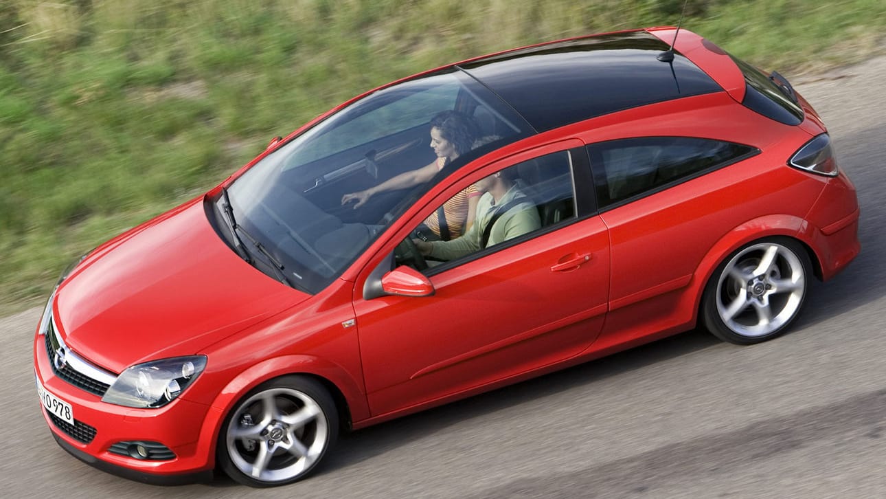 Nine cars with infamous, weird and quite wonderful windows | Top Gear