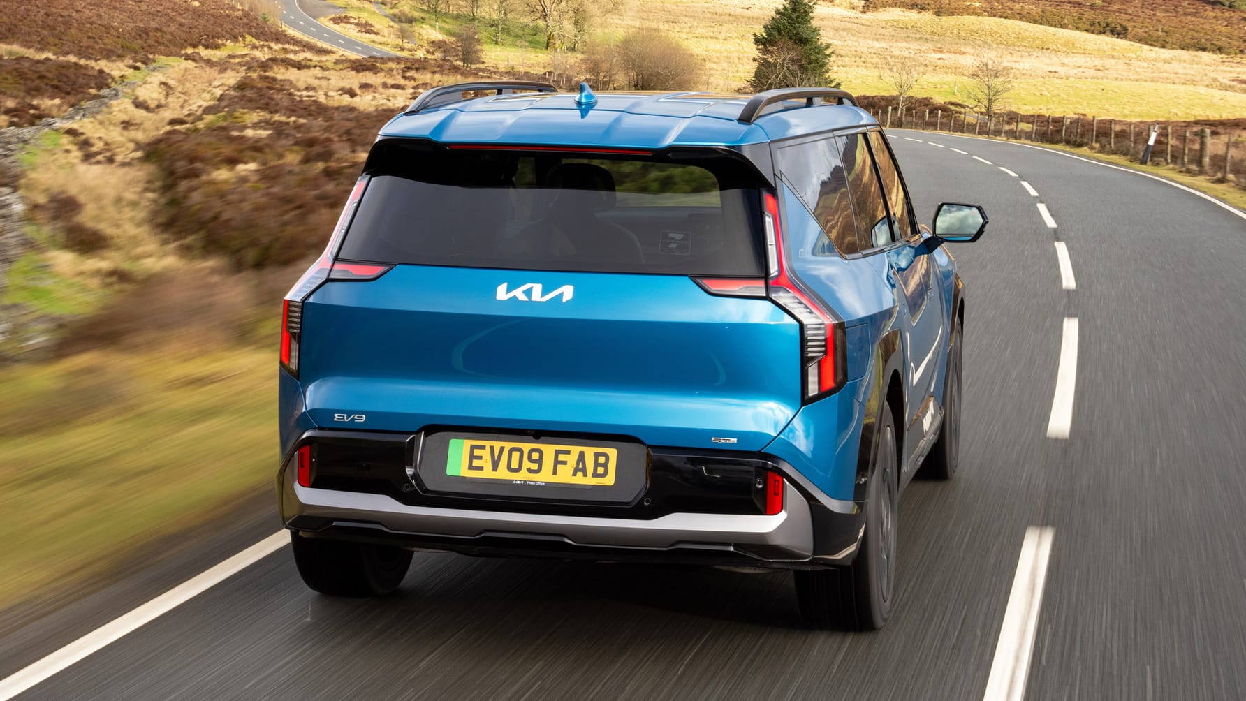 Kia EV9 Interior Layout & Technology | Top Gear