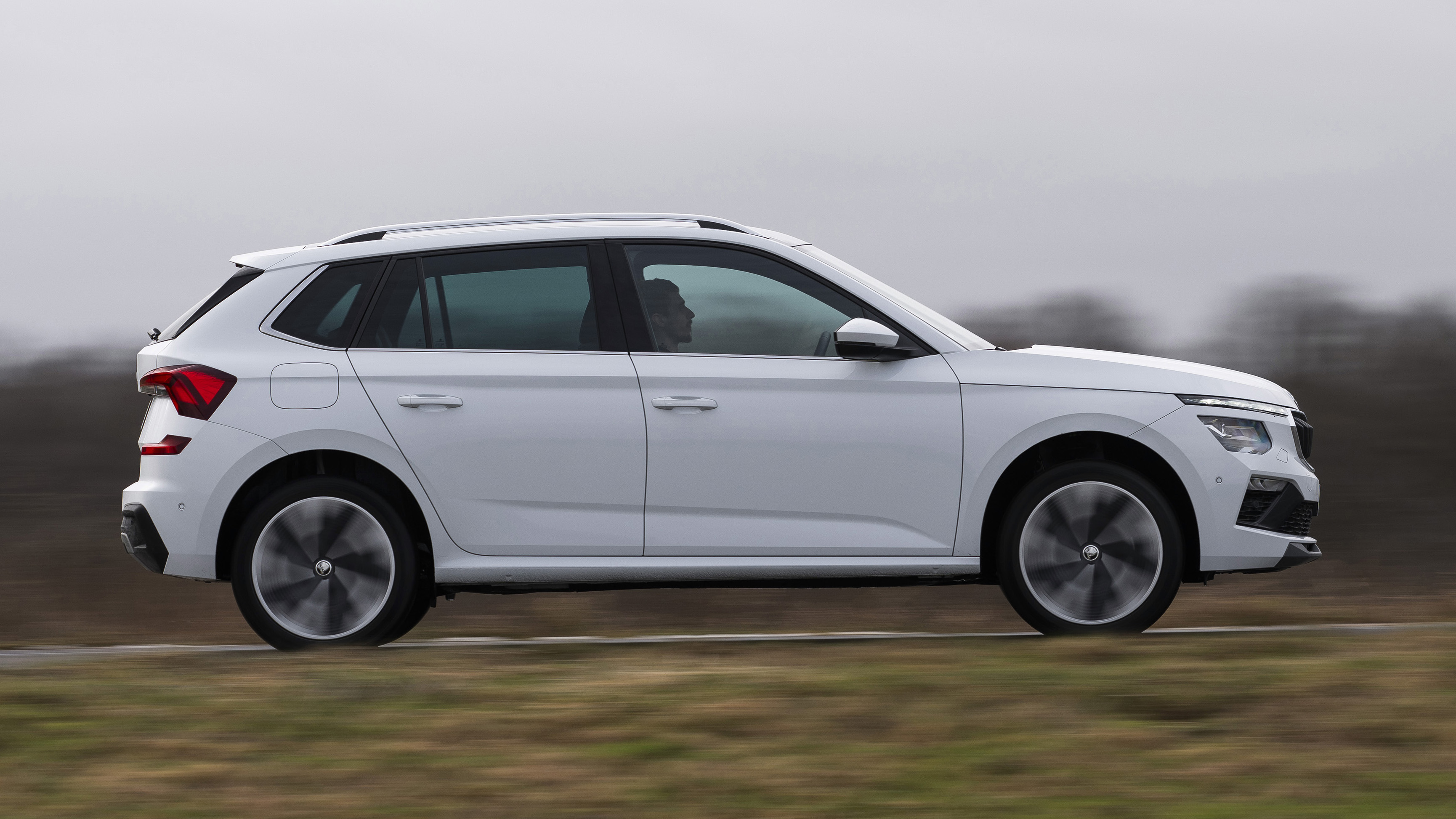 Skoda Kamiq Interior Layout & Technology | Top Gear