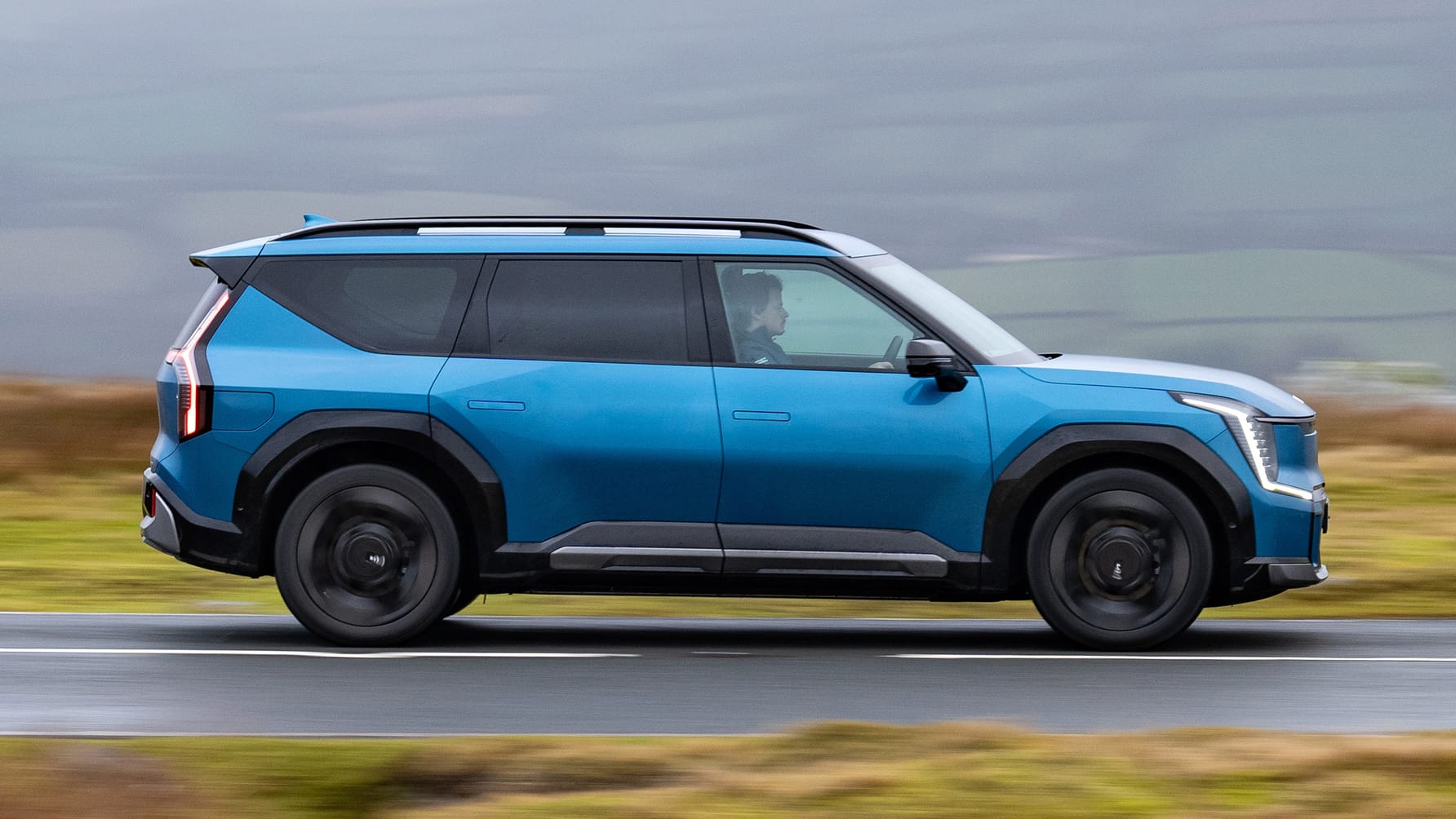 Kia EV9 Interior Layout & Technology | Top Gear