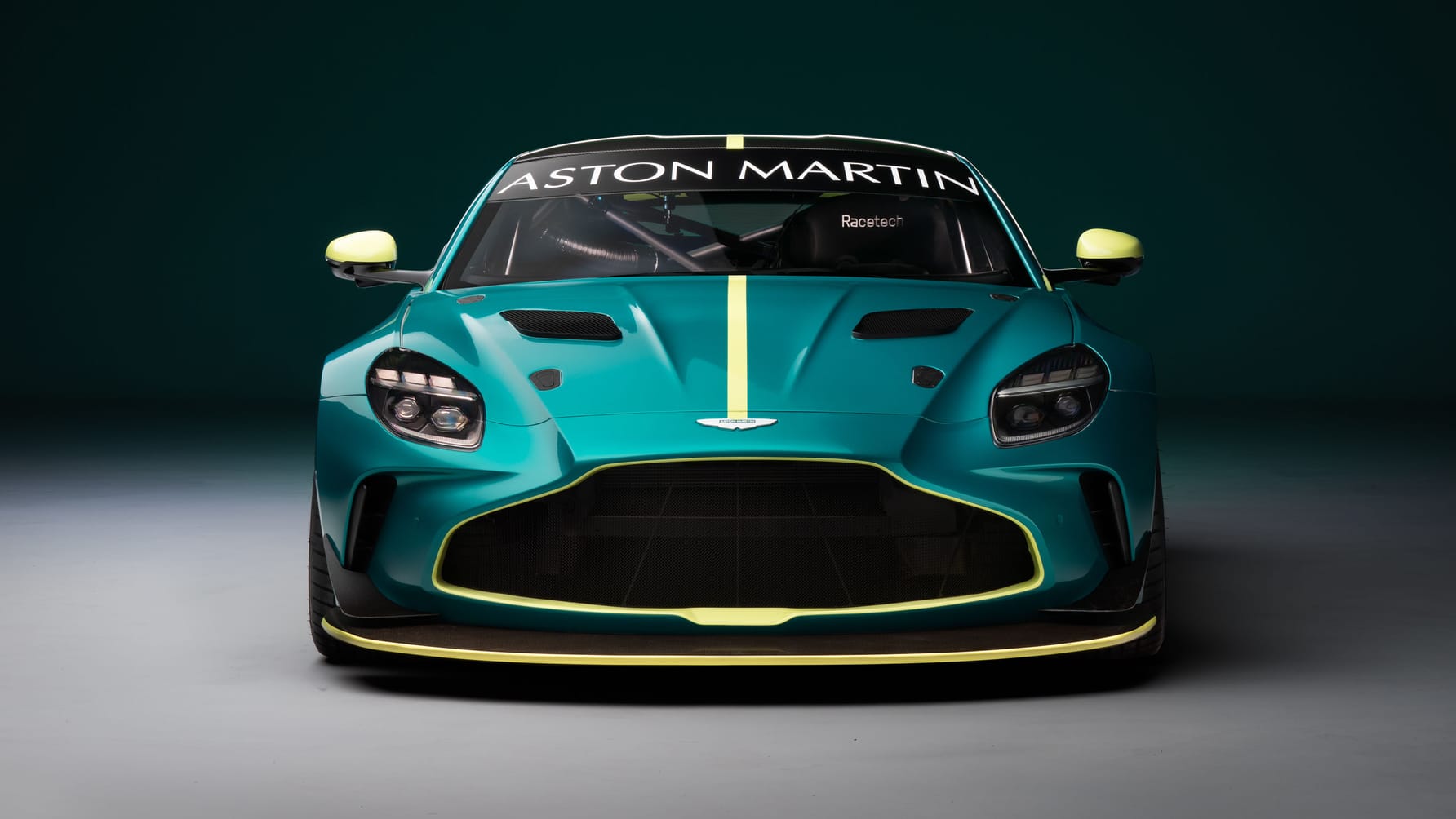Aston Martin GT4 racer revealed: lighter and less powerful than the ...