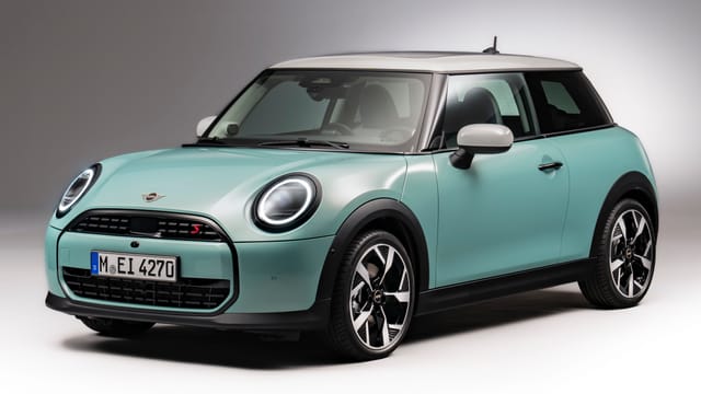 This is the new petrol-powered Mini Cooper | Top Gear
