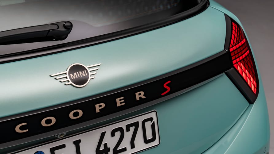 This is the new petrol-powered Mini Cooper | Top Gear