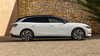 This is the new Volkswagen ID.7 Tourer, a rear-wheel-drive electric ...