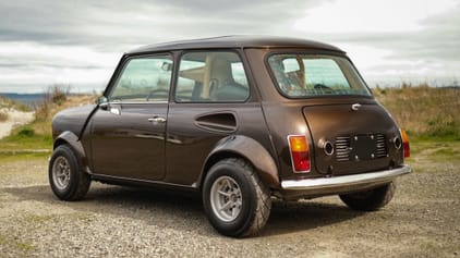 Meet the lightweight classic Mini with a 230bhp Honda VTEC heart | Top Gear