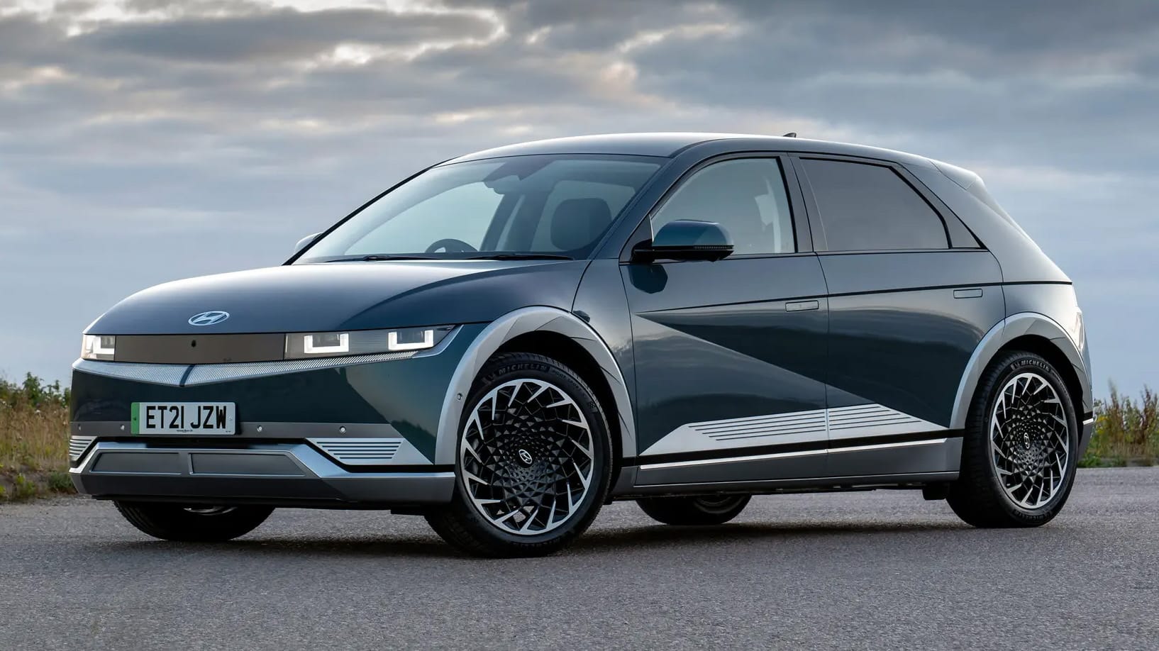 Opinion: should you warm the battery of an electric car using a toaster ...