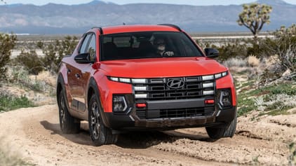Say howdy to the 2025 Hyundai Santa Cruz and Tucson | Top Gear